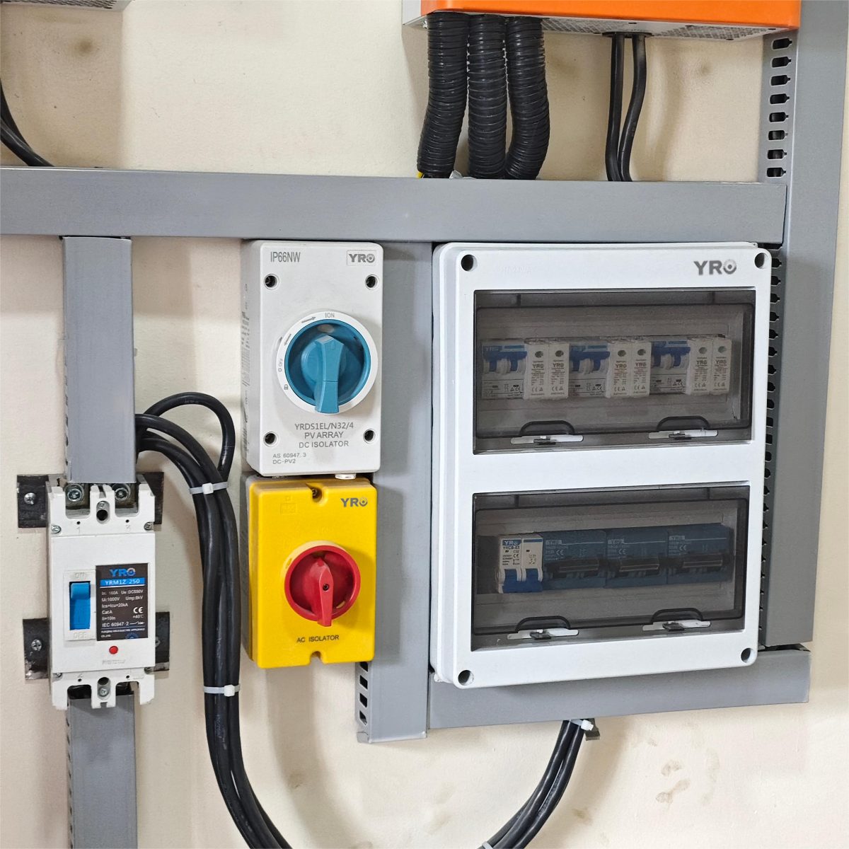 YRO Exclusive Combiner Boxes: Protecting Green Energy - Manufacturer of ...